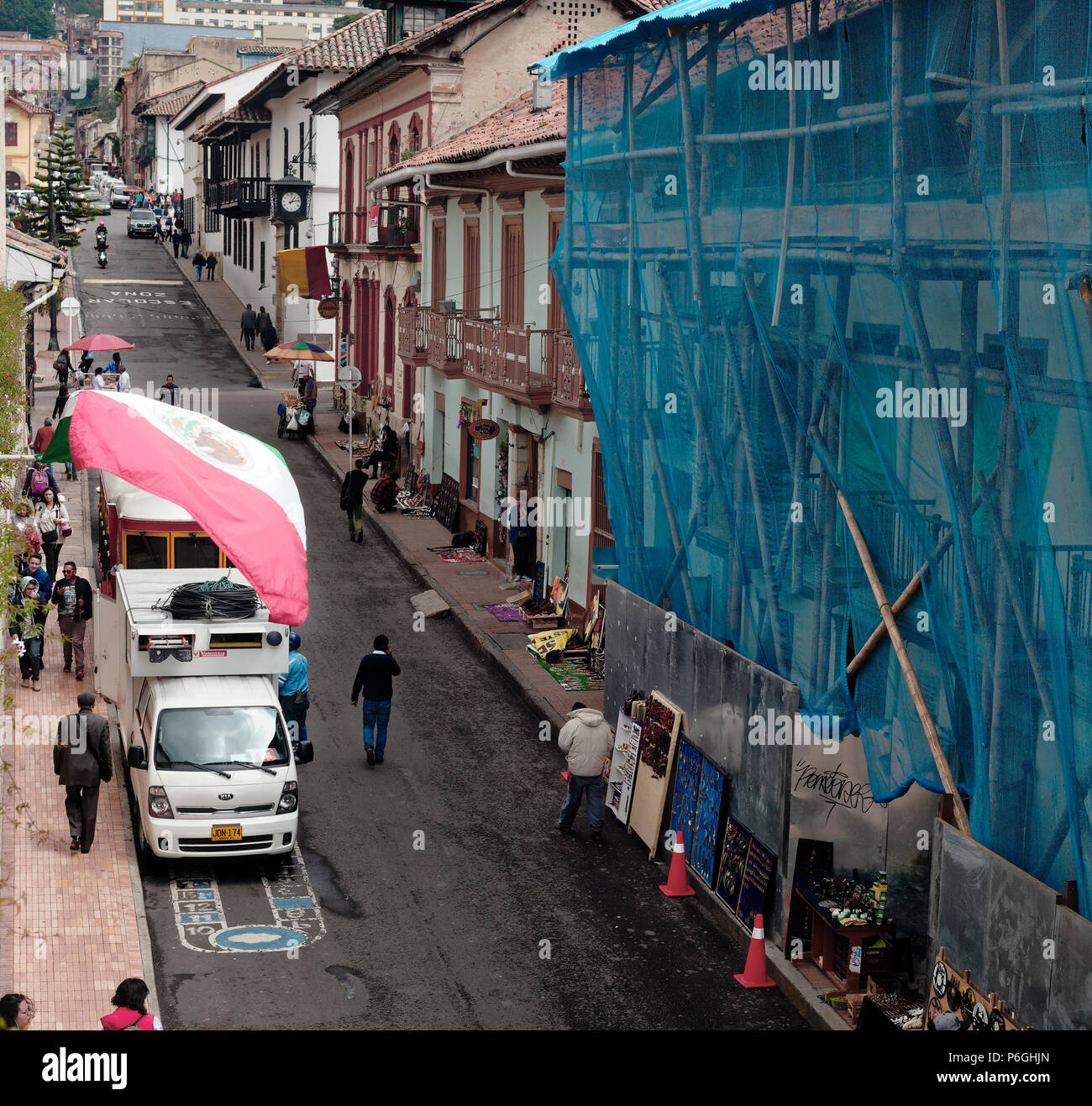 Street traders for crafts are expanding from city squares to ...