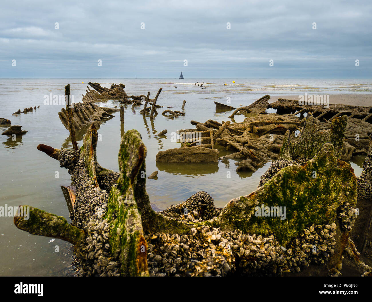 Dunkirk beach war hi-res stock photography and images - Alamy