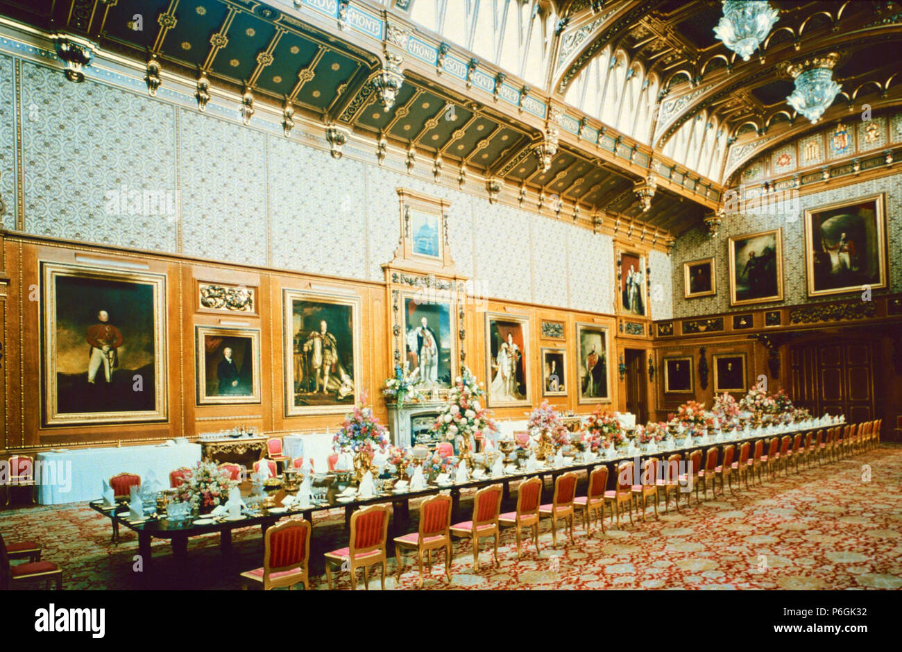 England windsor castle queen prince hi-res stock photography and images ...