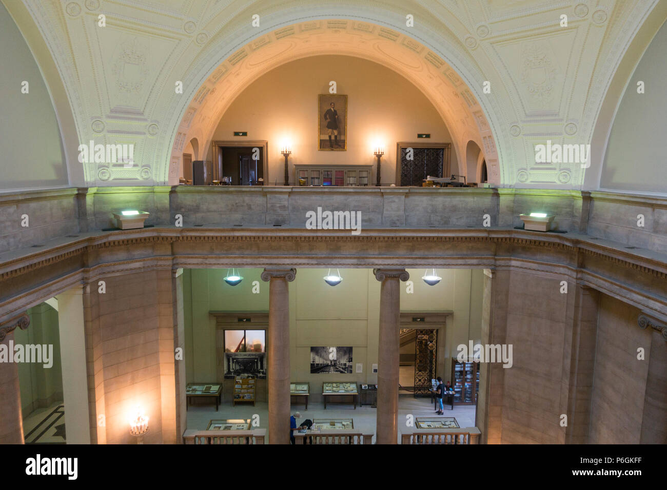 Free library and reading room hi-res stock photography and images - Alamy