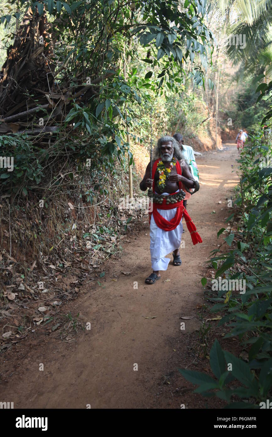 para eduppu is a custom popular in kerala bhagavathi temples ...