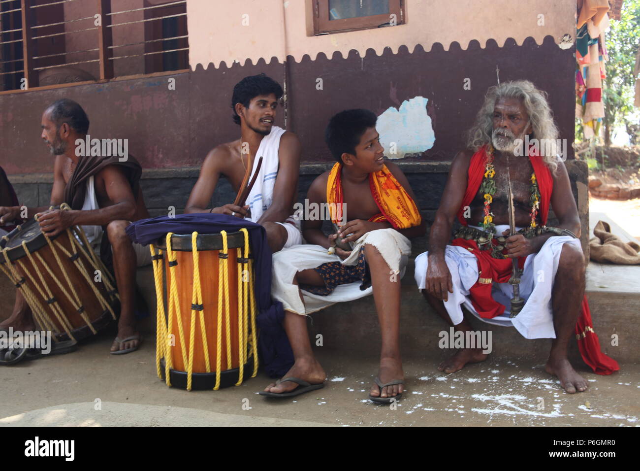 para eduppu is a custom popular in kerala bhagavathi temples ...