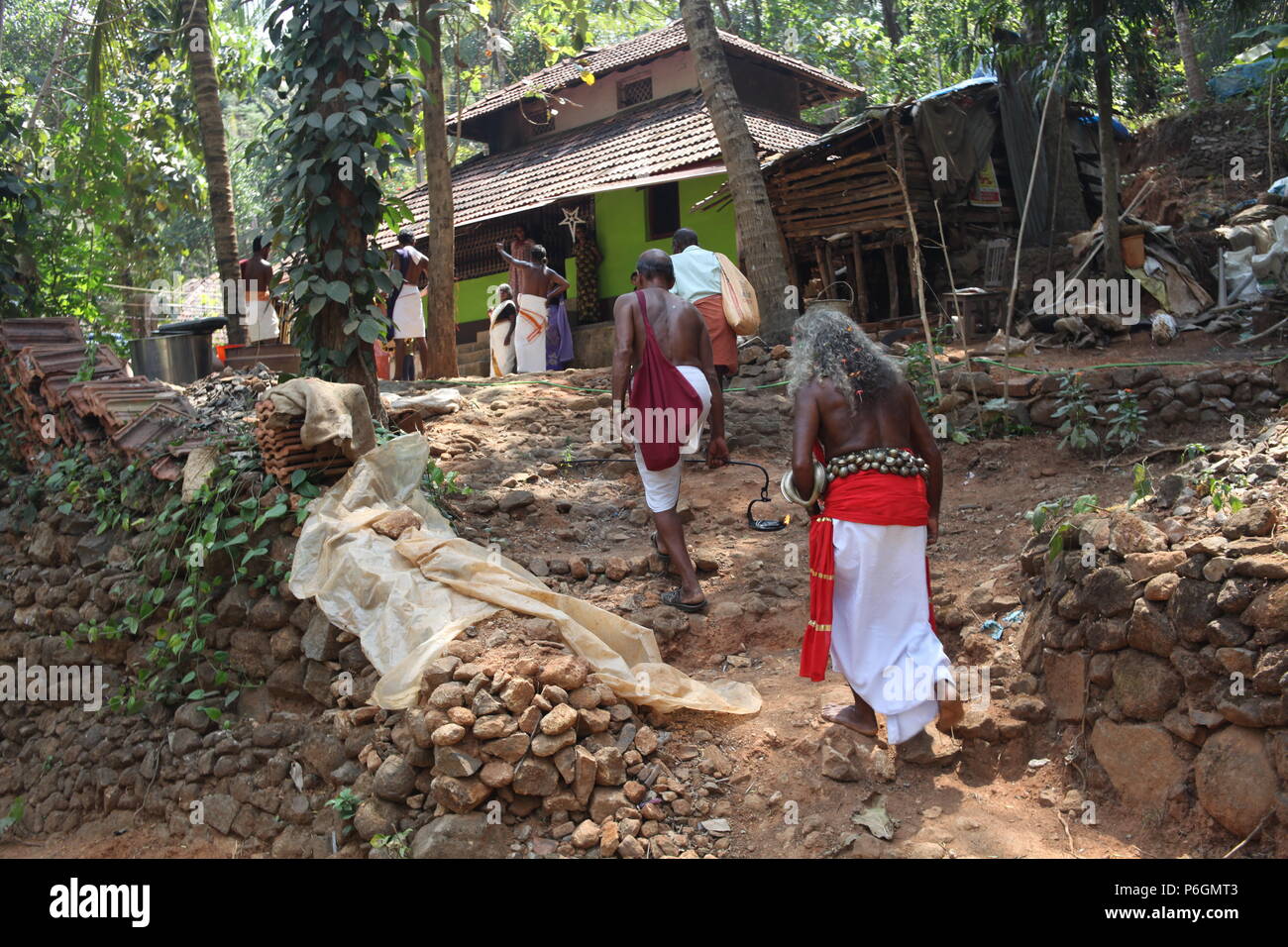 Kerala style houses hi-res stock photography and images - Alamy