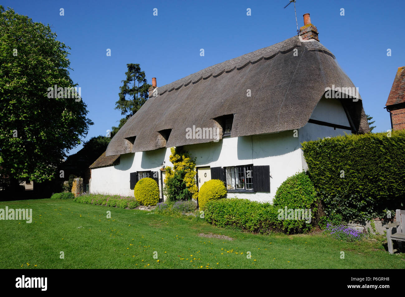 Cuddington hi-res stock photography and images - Alamy
