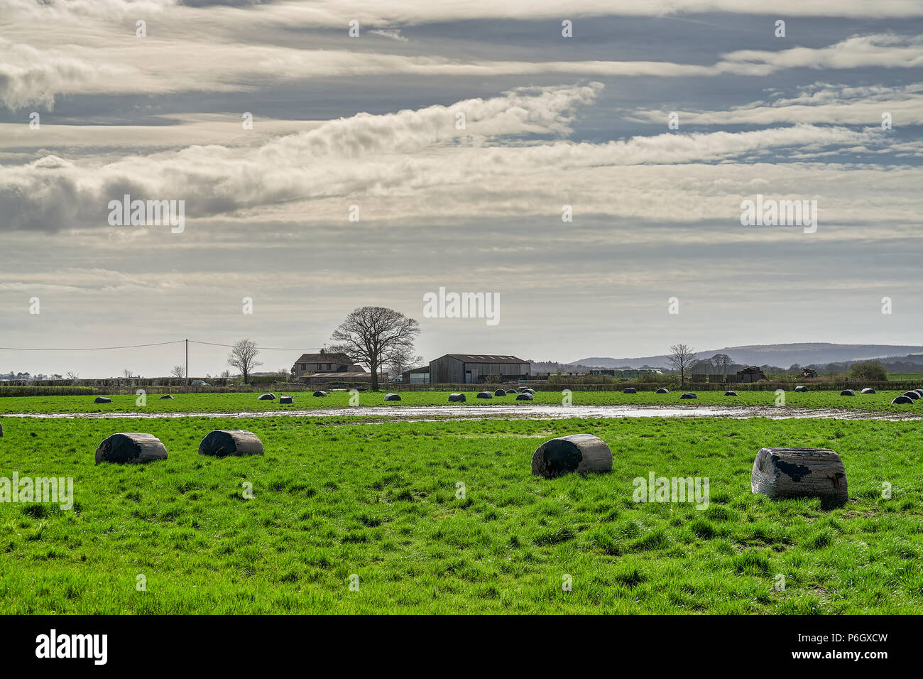 English farmland farm land hi-res stock photography and images - Alamy