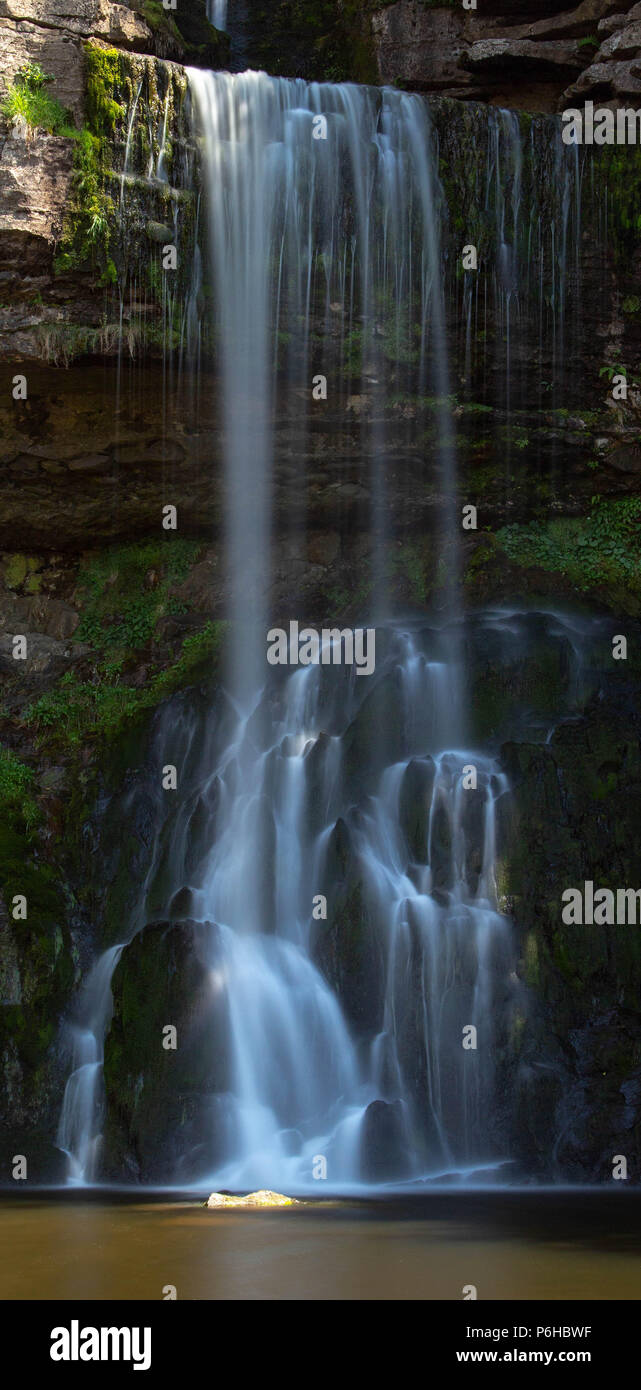 Ingleton falls trail hi-res stock photography and images - Alamy