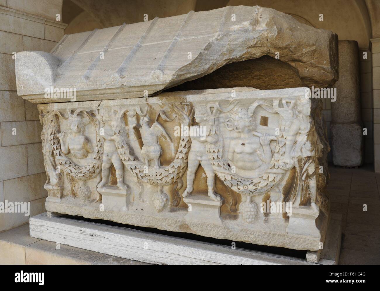 Garland sarcophagus. Marble. Tel Mevorah. Roman period, 3rd century CE ...