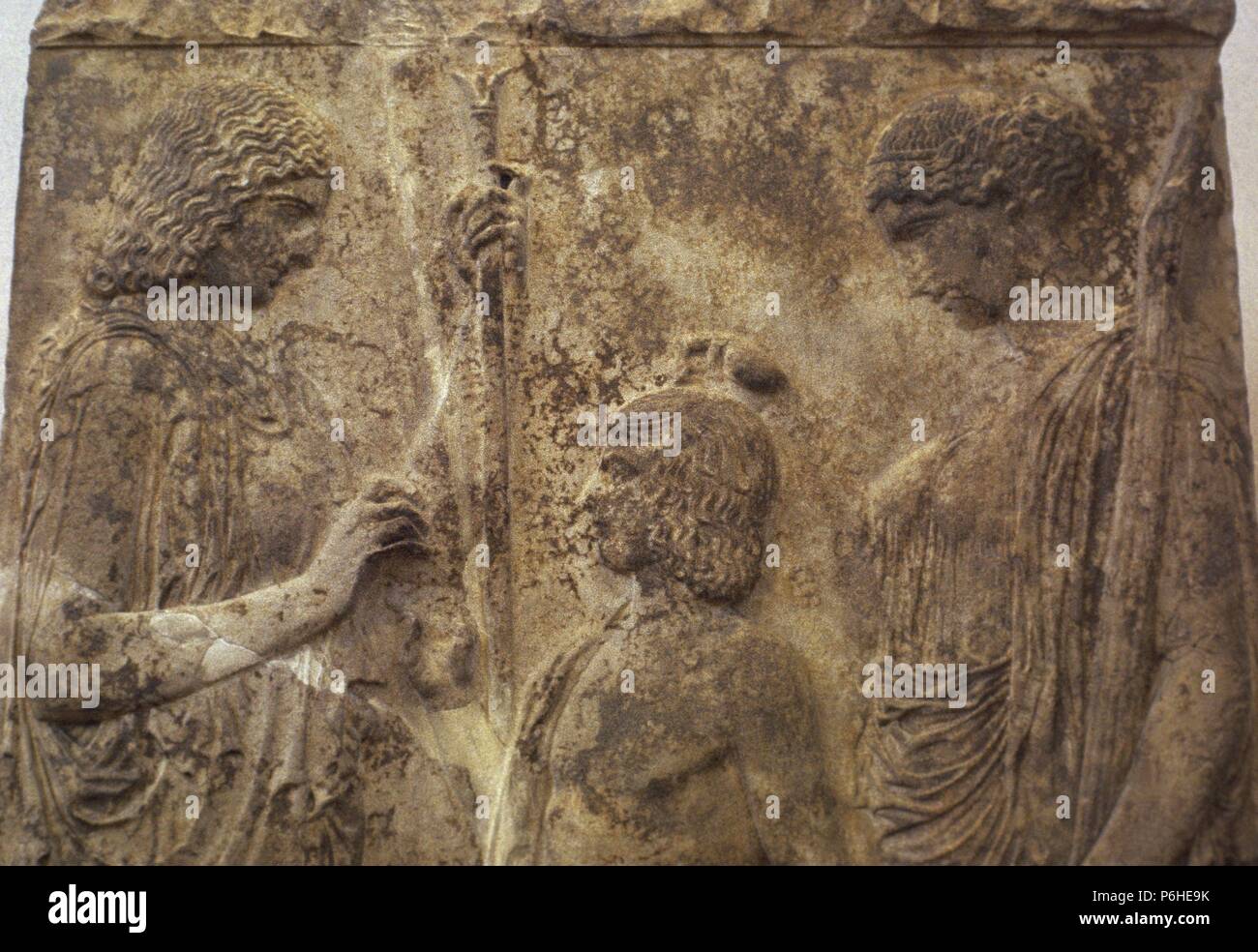 ARTE GRIEGO. GRECIA. Relieve con la representación de PERSEFONE y ...