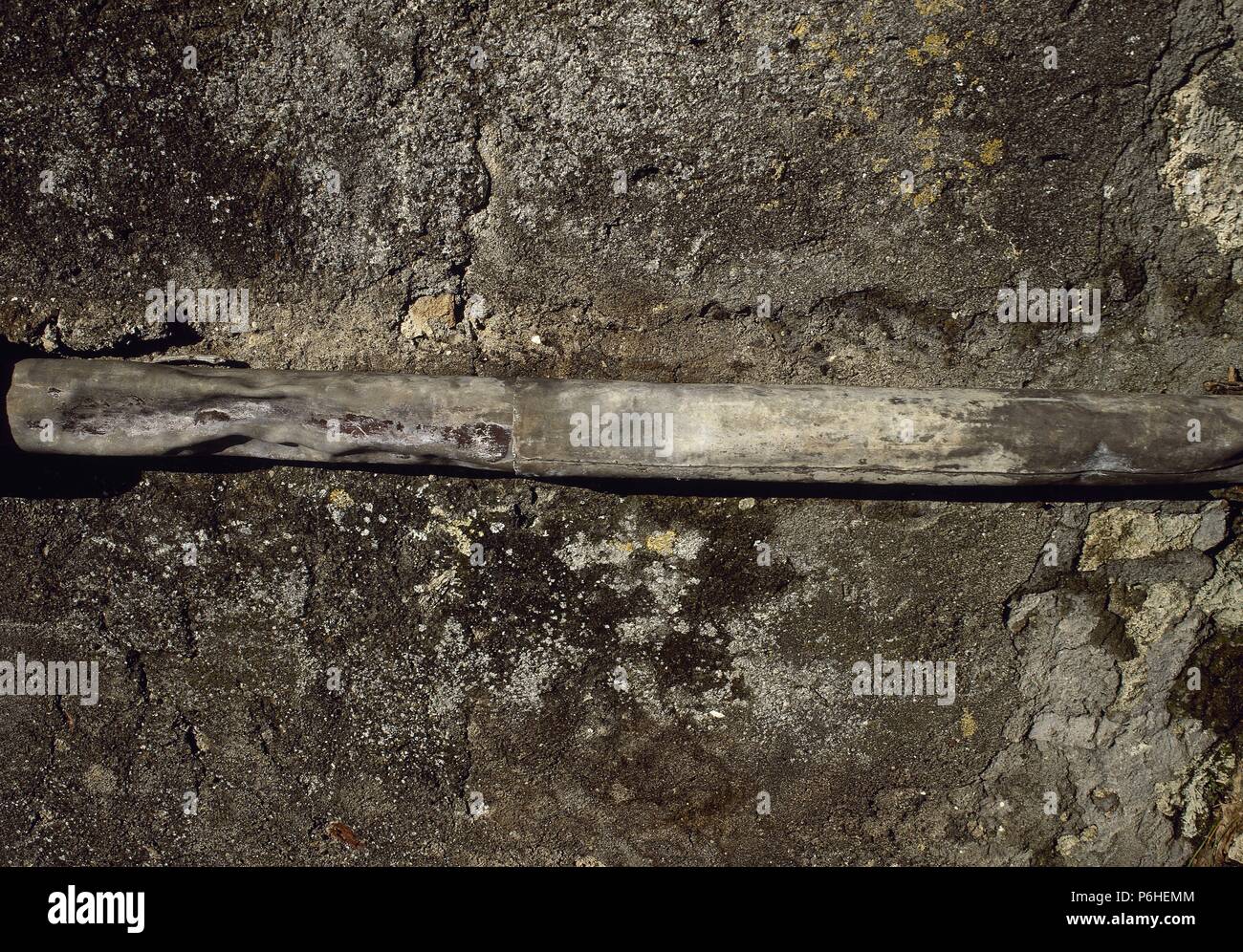 Italy. Pompeii. An original Roman lead pipe Stock Photo - Alamy