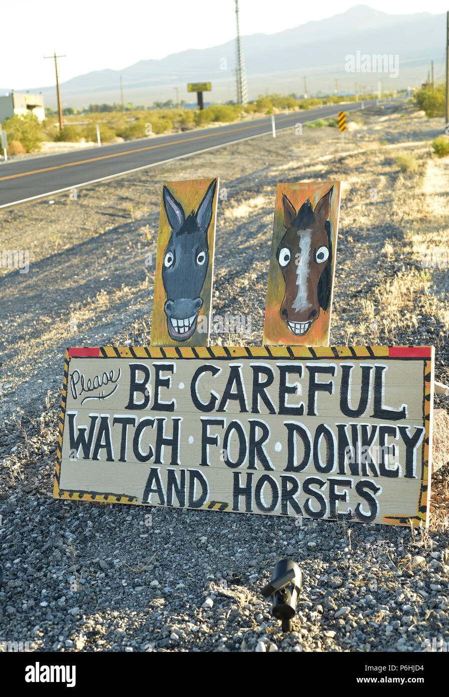 Donkey road sign hi-res stock photography and images - Alamy