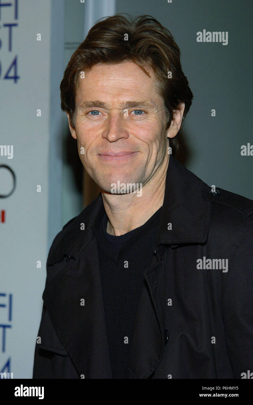William dafoe hi-res stock photography and images - Alamy