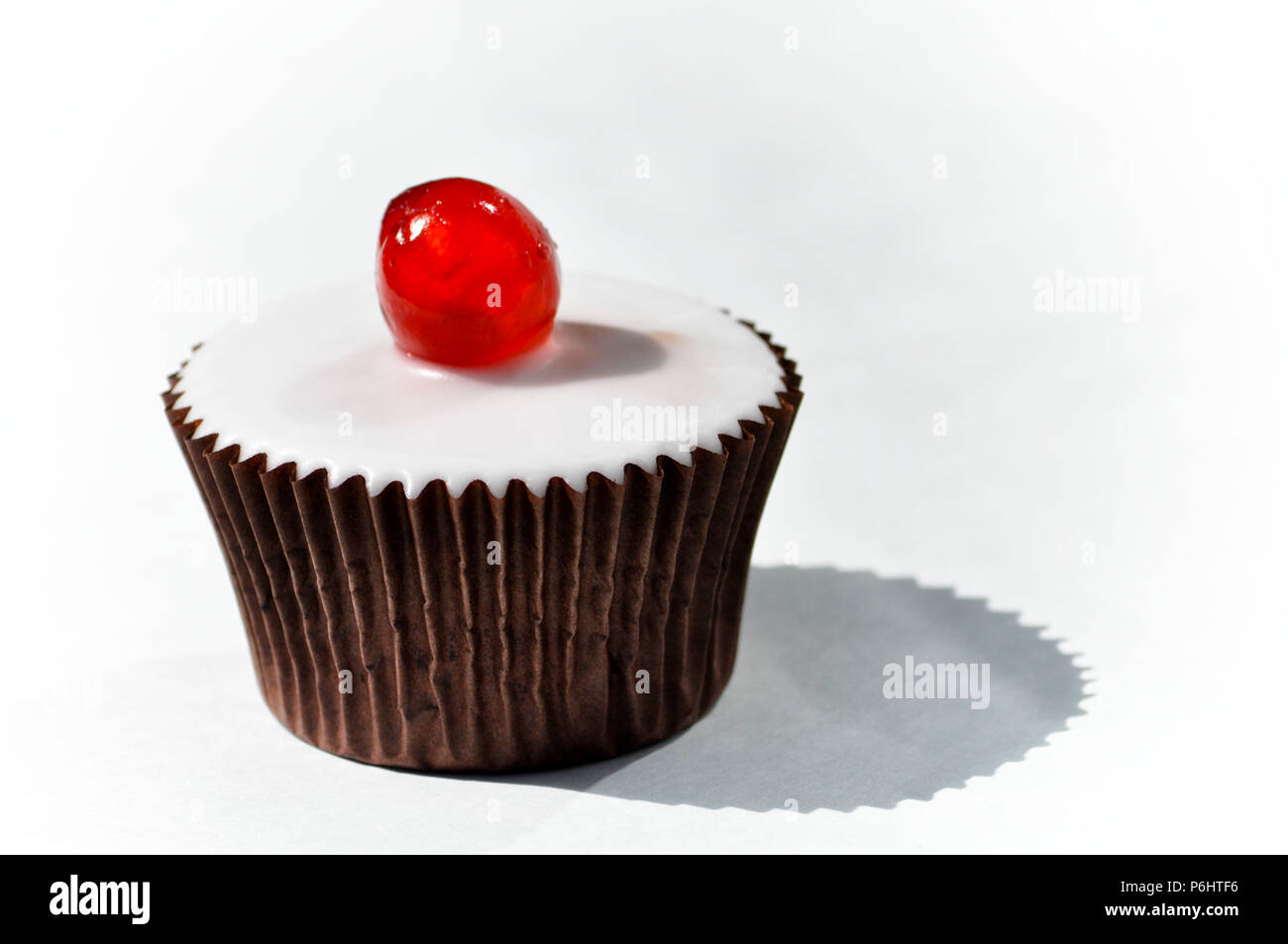 Cherry bun hi-res stock photography and images - Alamy