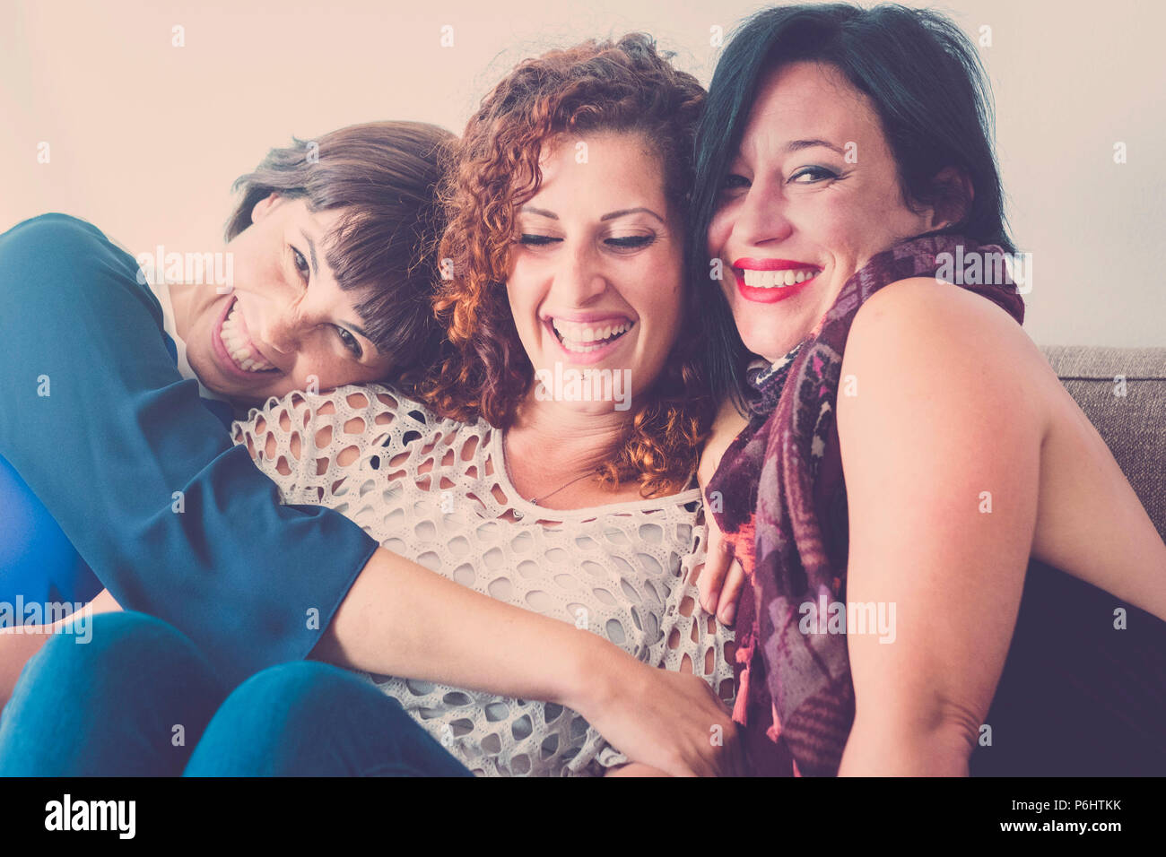 3 three young women ladies females hi-res stock photography and images ...