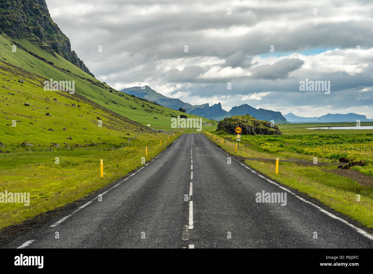 Paved roads in iceland hi-res stock photography and images - Alamy