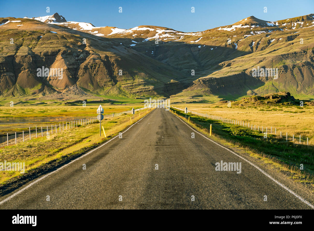 Paved roads hi-res stock photography and images - Alamy