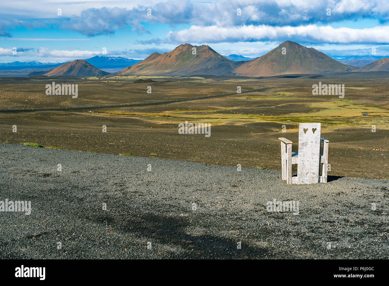 Chair lookout in the picturesque Icelandic location Stock Photo - Alamy