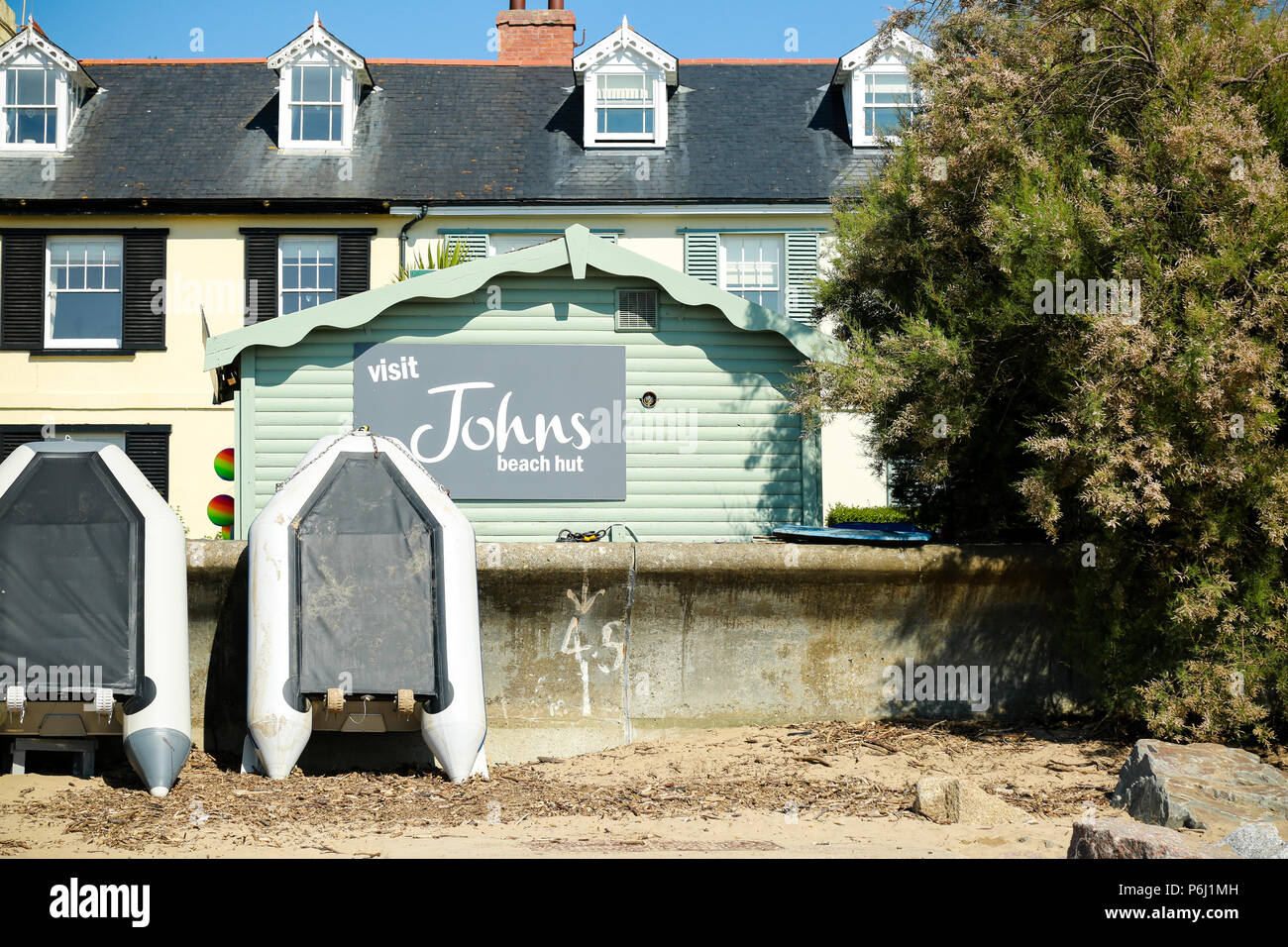 Johns beach shack at Instow Stock Photo - Alamy