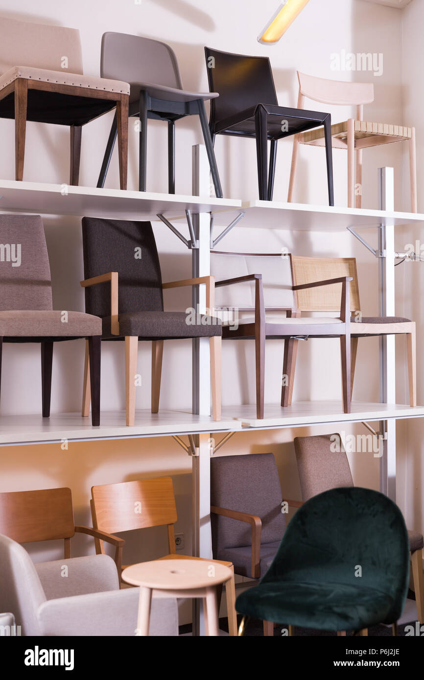 Crowded store room hi-res stock photography and images - Alamy