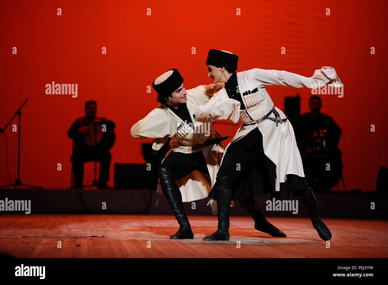 Dancers in traditional costume georgia hi-res stock photography and ...
