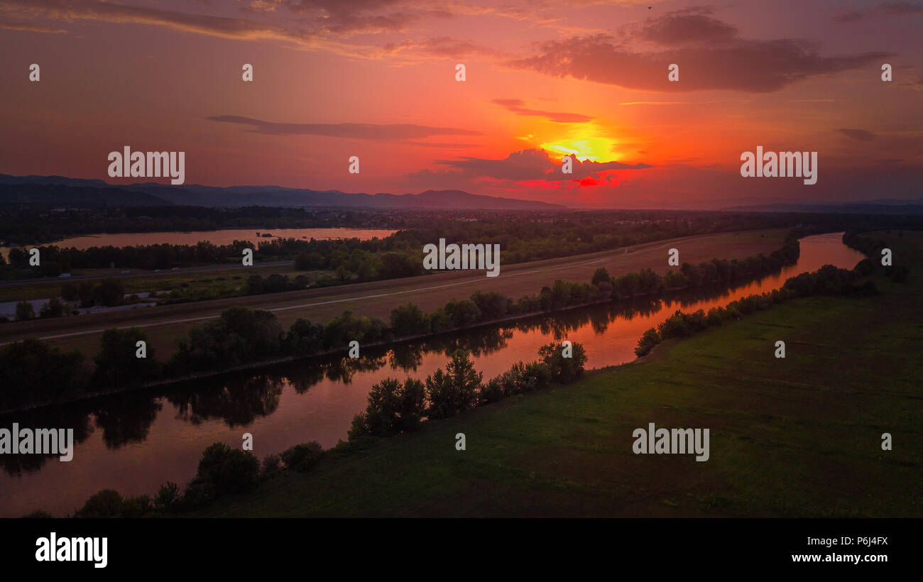 Sunset at Sava river in Zagreb Stock Photo - Alamy