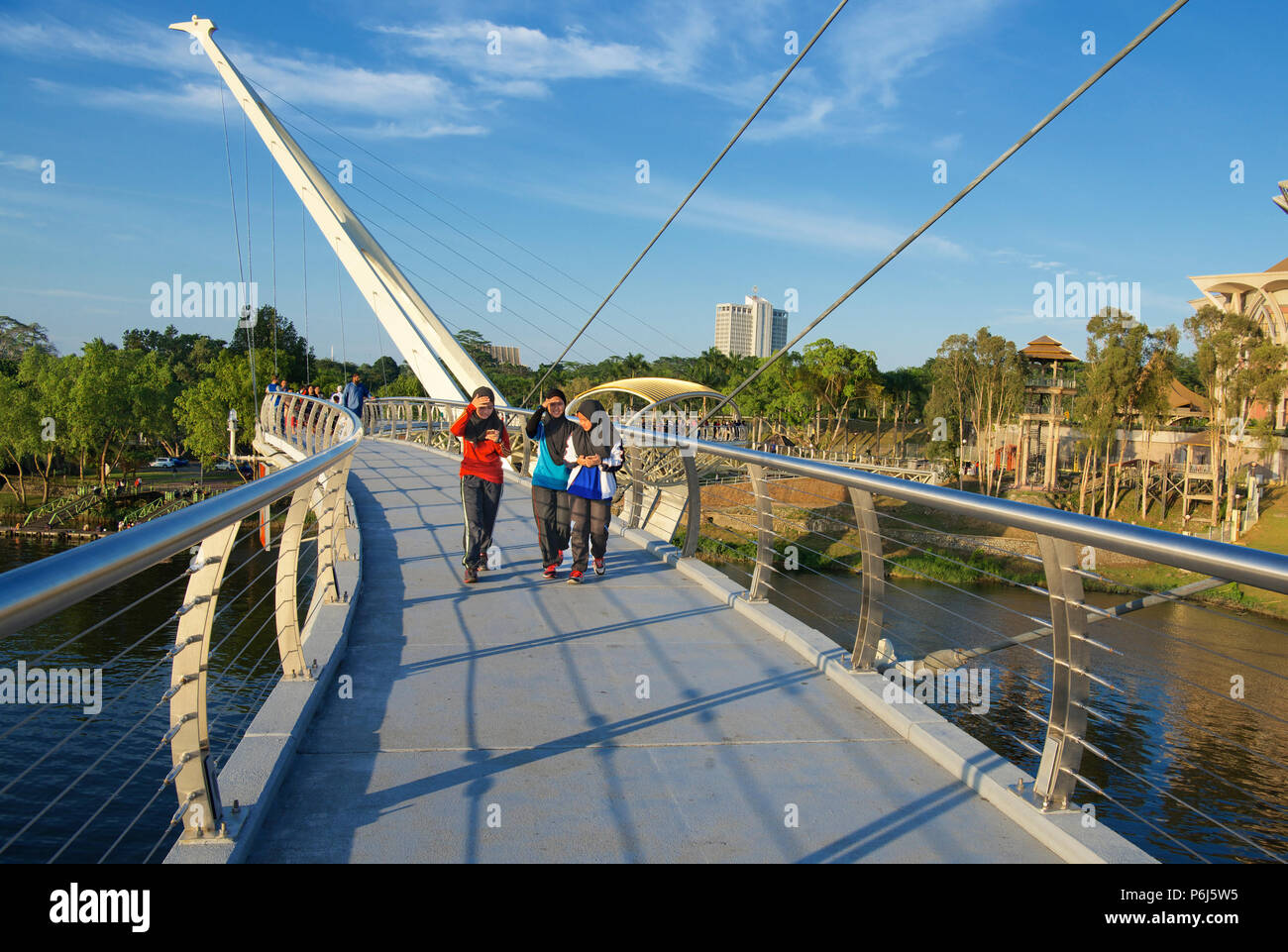 Pedestrian footbridge design hi-res stock photography and images - Alamy