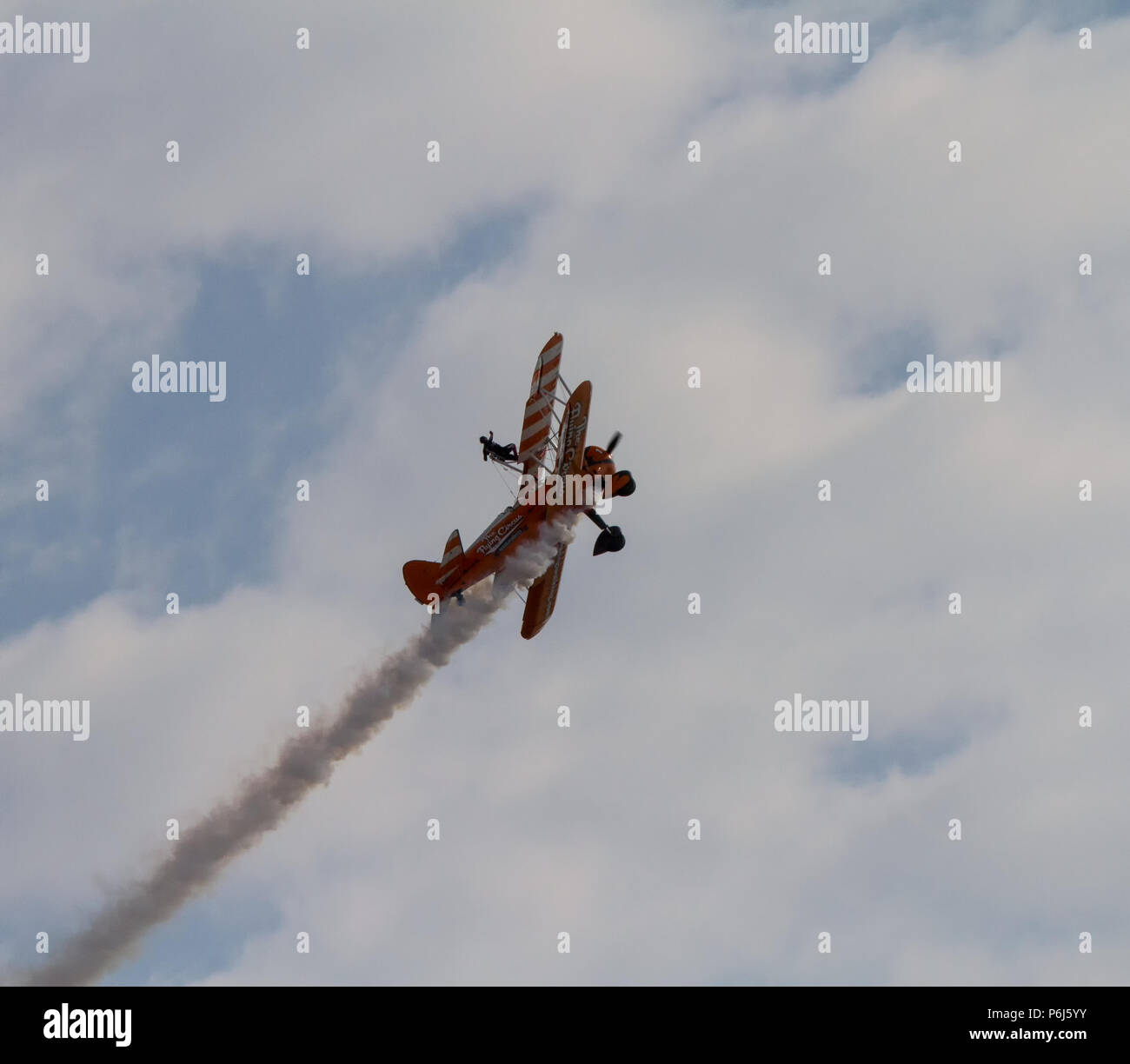 Wing walking hi-res stock photography and images - Alamy