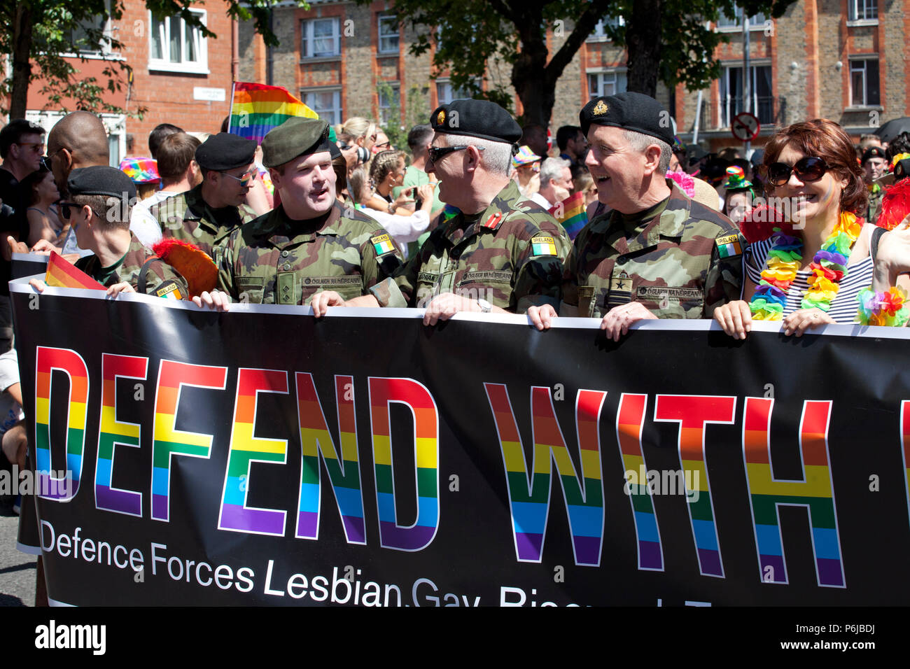 Irish defence forces uniform hi-res stock photography and images - Alamy