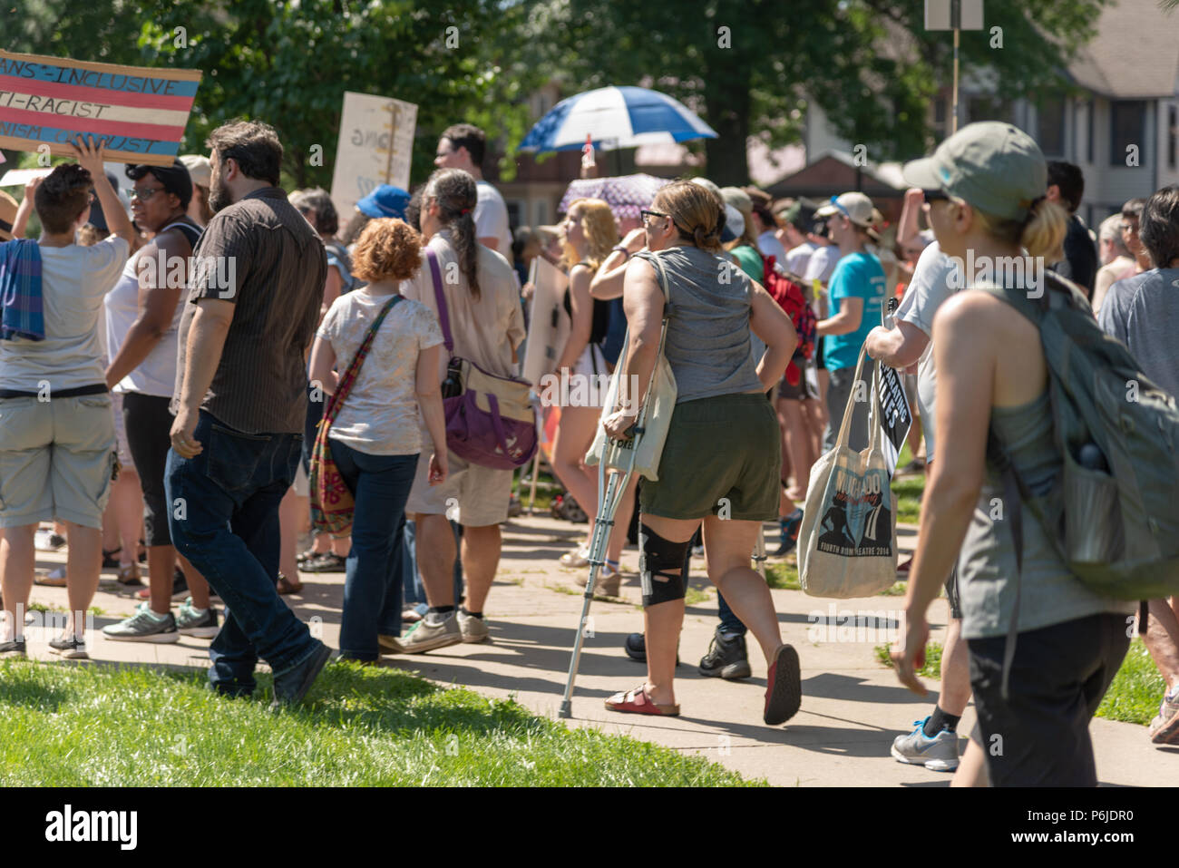 Against separation hi-res stock photography and images - Alamy