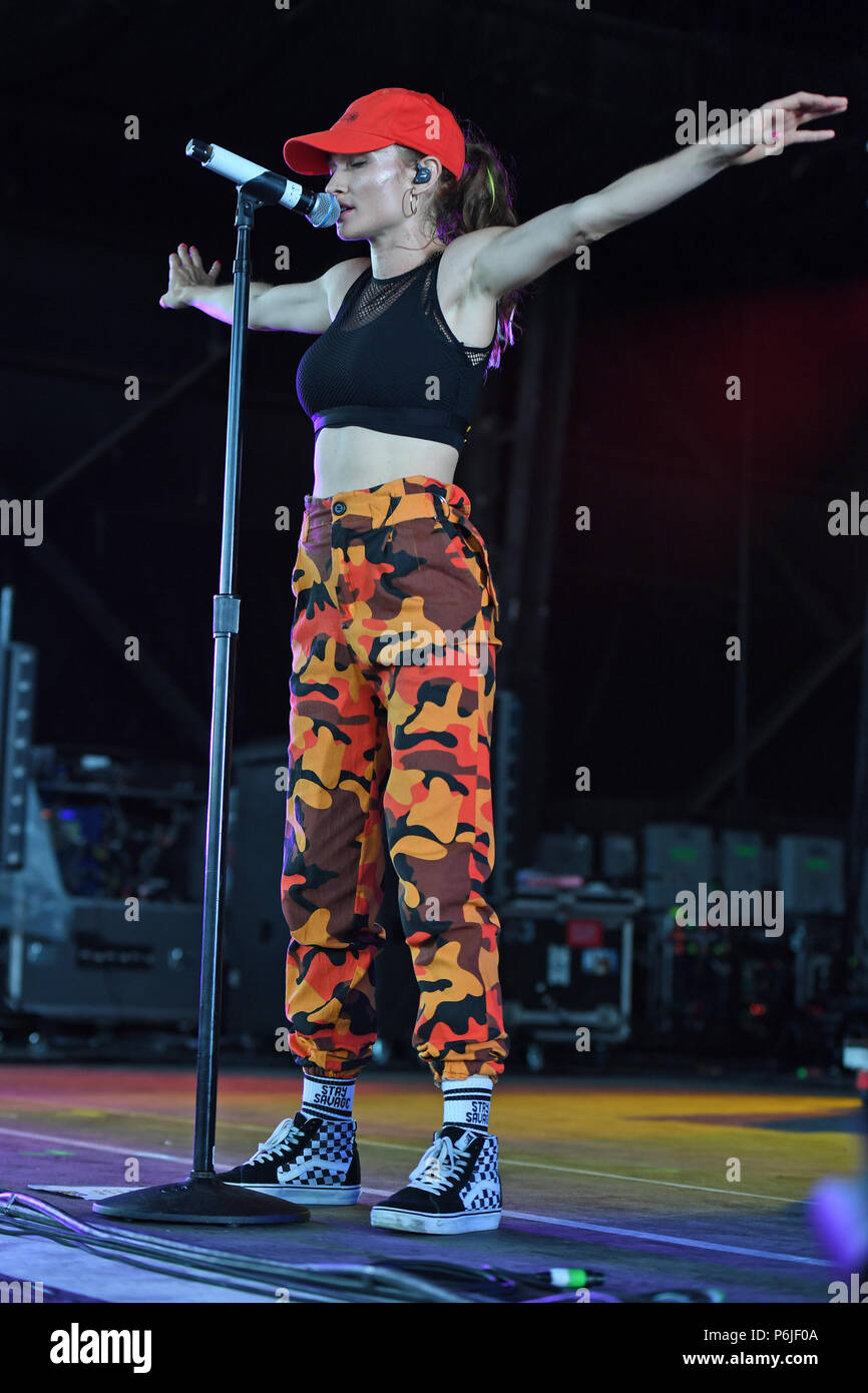 Amanda duffy hi-res stock photography and images - Alamy