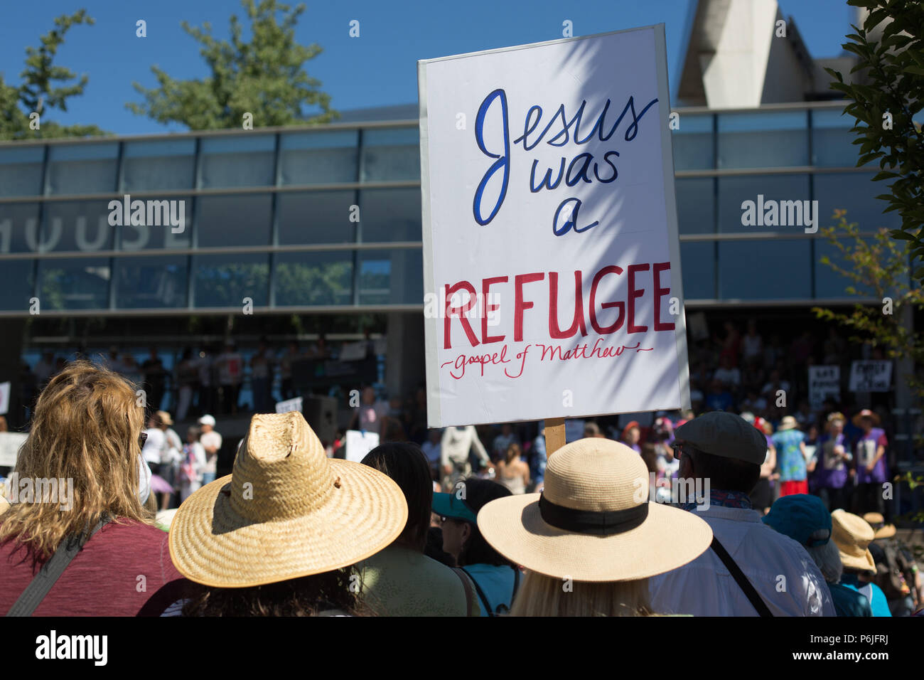 Family separation us border hi-res stock photography and images - Alamy
