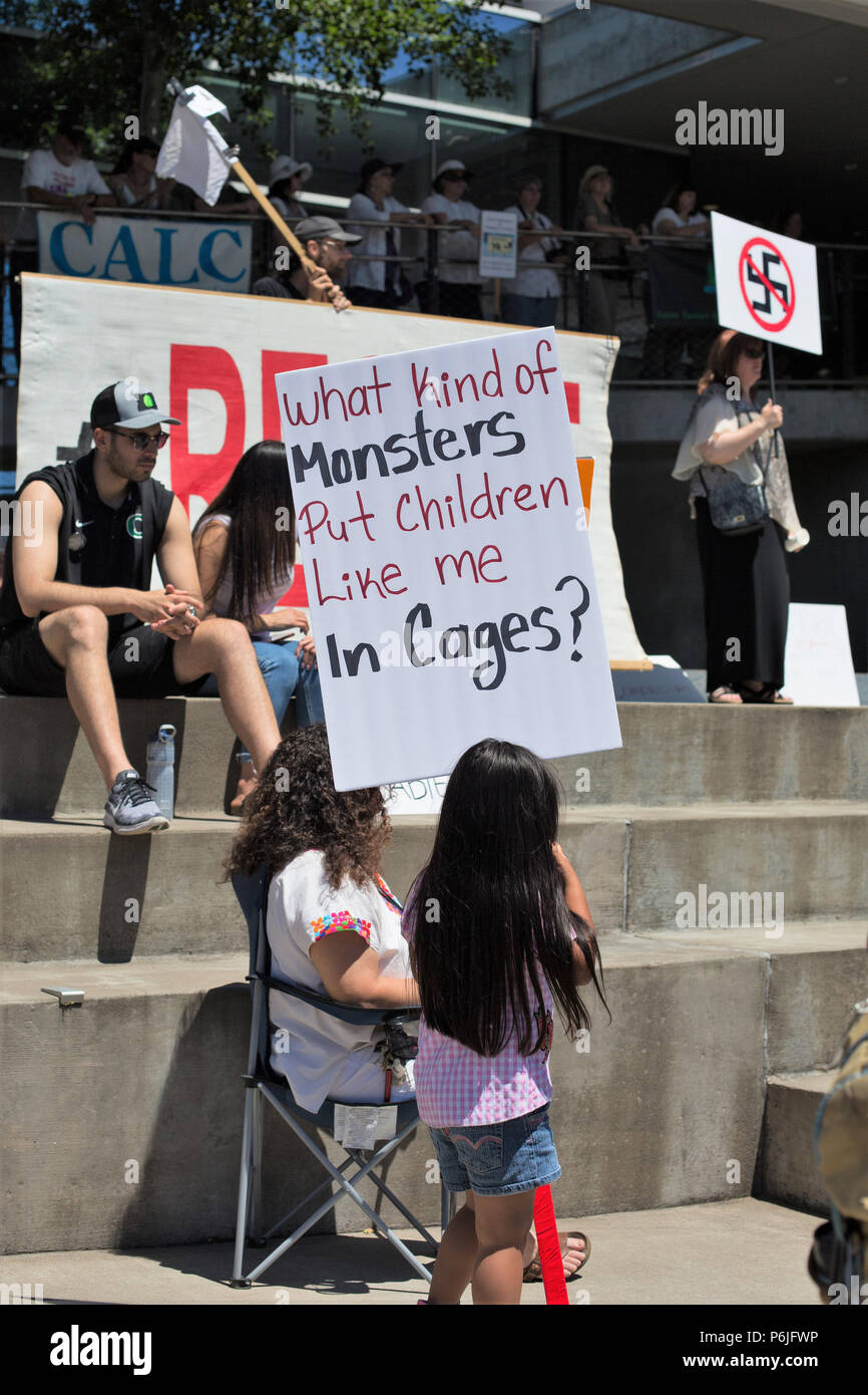 Child separation us border hi-res stock photography and images - Alamy