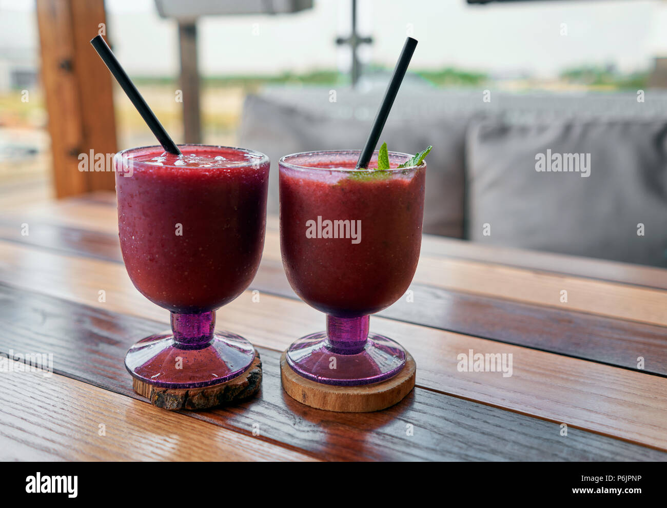 Health smoothies hi-res stock photography and images - Alamy