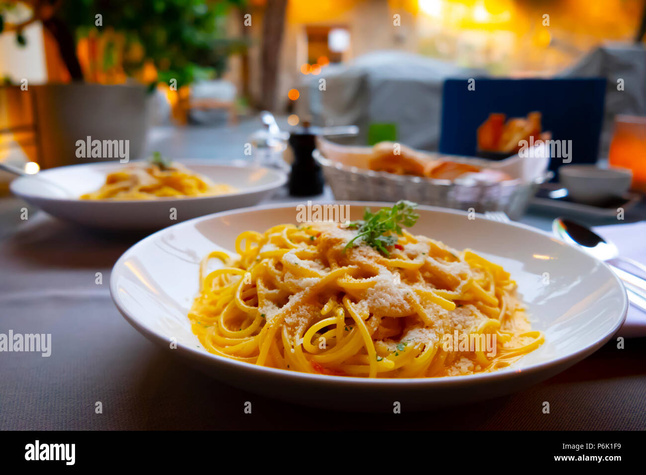 Spaghetti effect hi-res stock photography and images - Alamy