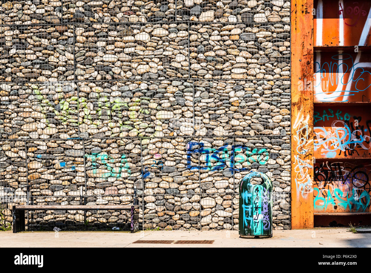 The bright colors of an urban park Stock Photo - Alamy