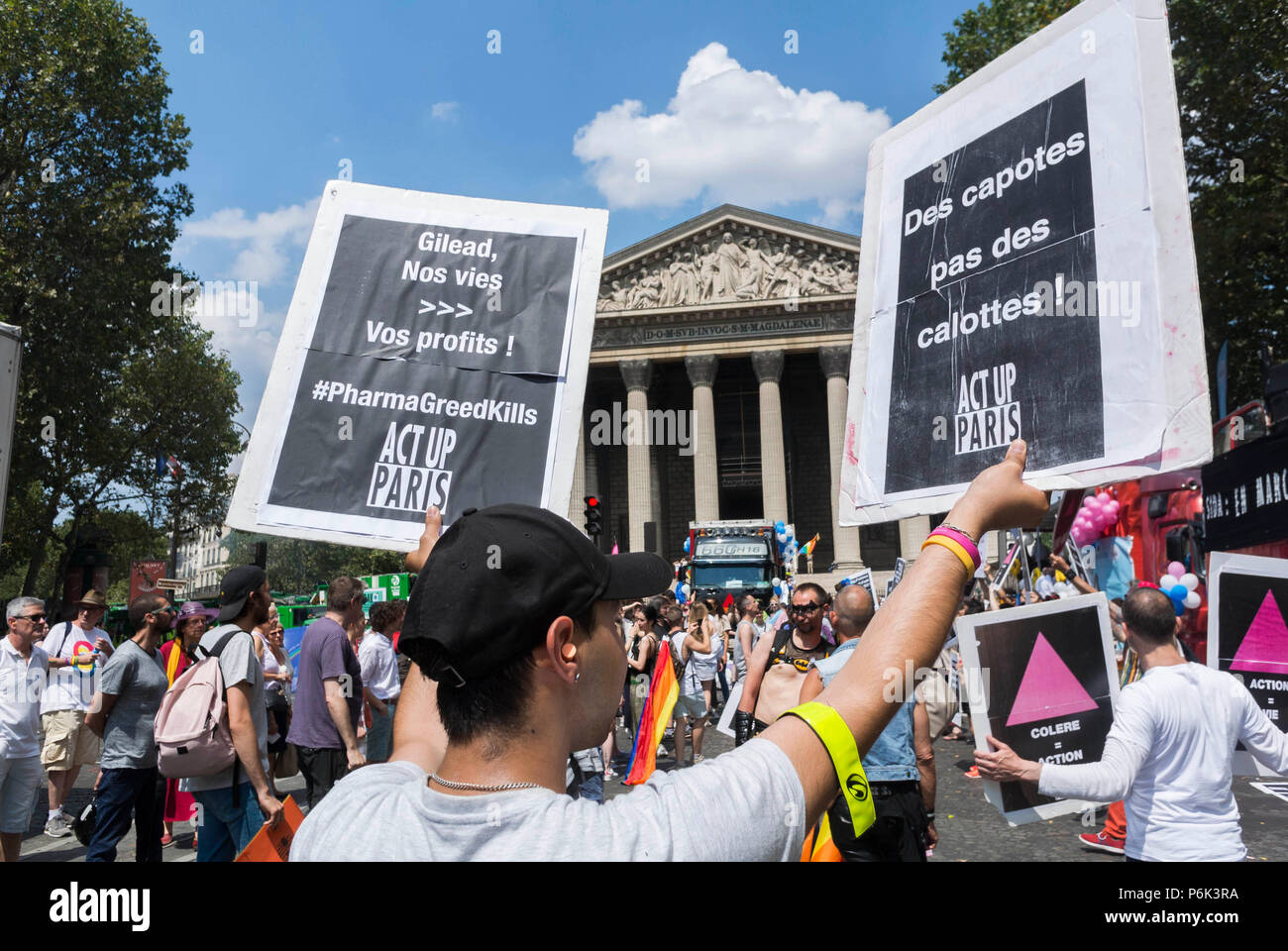 Lgbt lgbtq protest protesting hi-res stock photography and images - Alamy