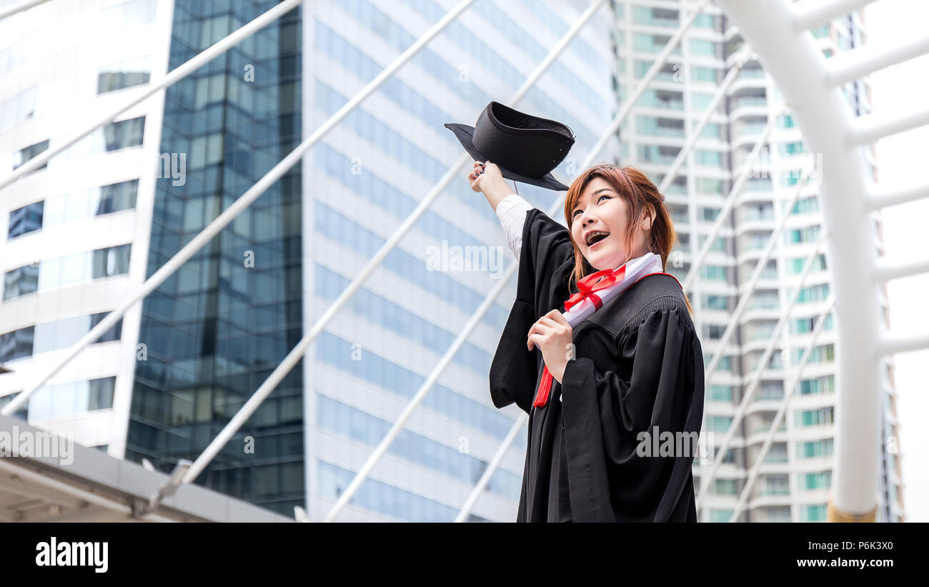 University graduates certificate hi-res stock photography and images ...