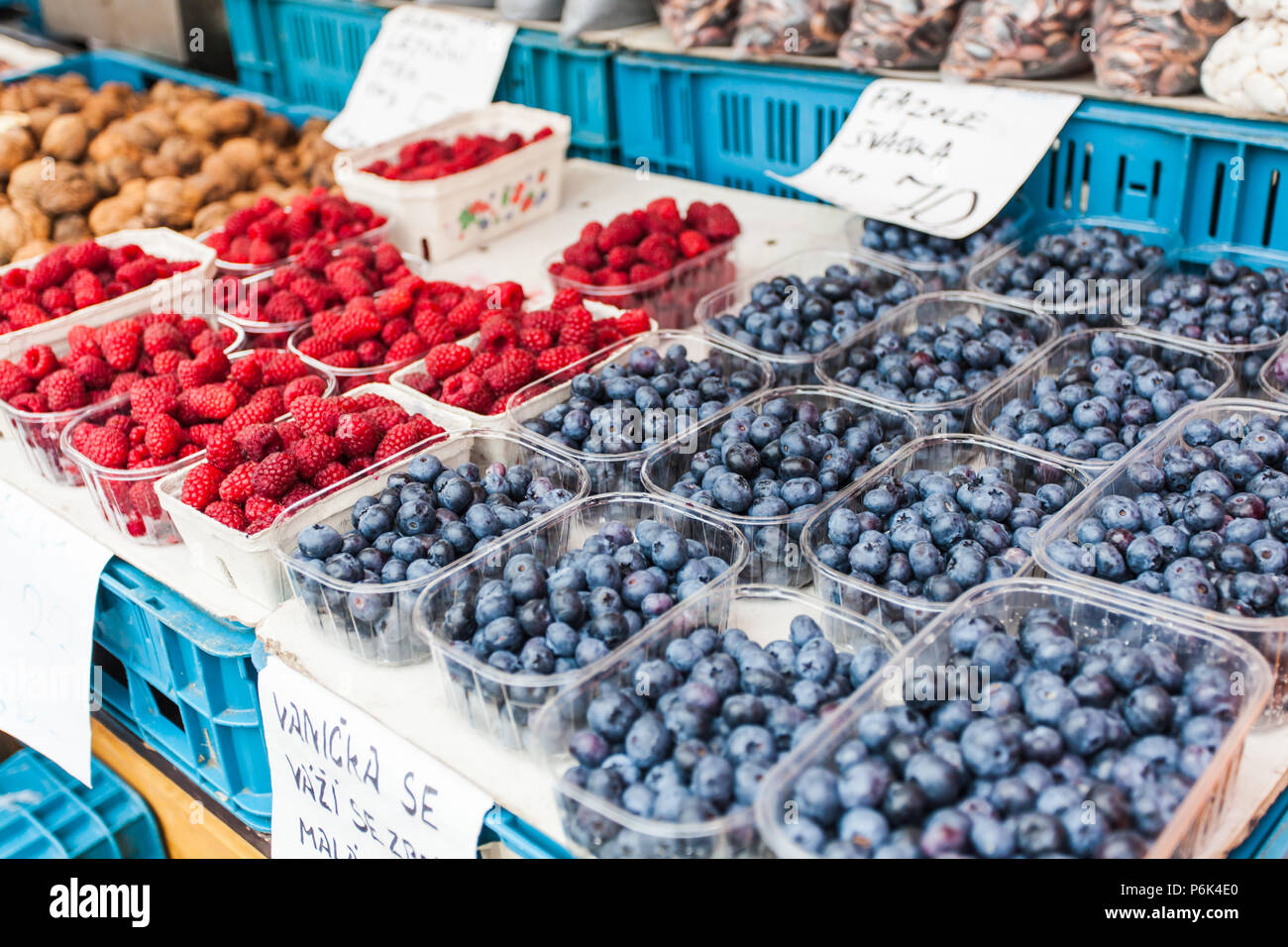 Trays fresh juicy raspberries hi-res stock photography and images - Alamy