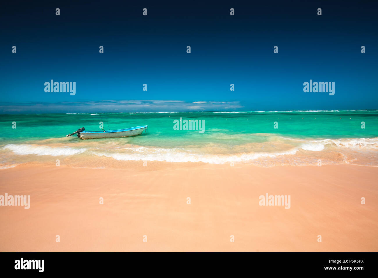 Carribean view from boat hi-res stock photography and images - Alamy