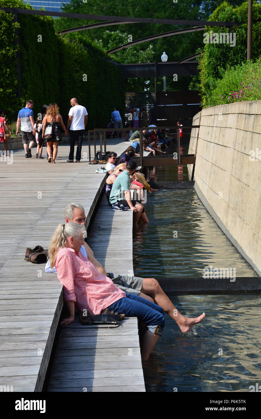 Hot summer afternoon in the park hi-res stock photography and images ...