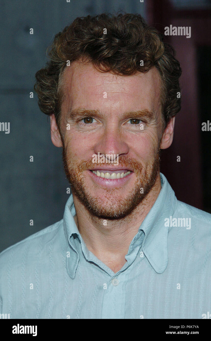 Tate Donovan (OC) arriving at the 2004 Summer tca Fox All-Star Party on ...