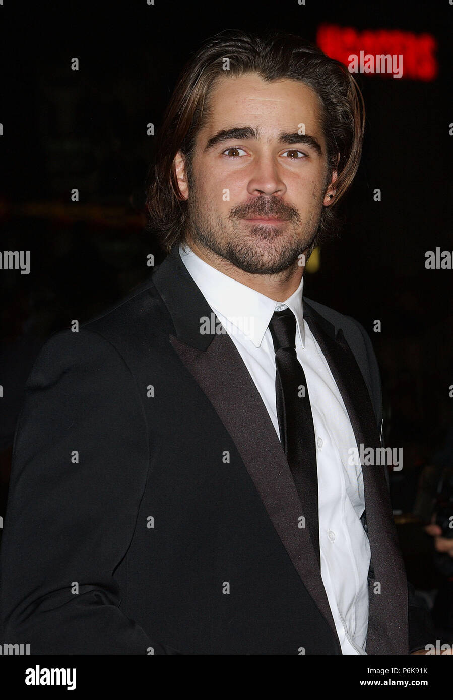 Colin Farrell arriving Alexander Premiere at the Chinese Theatre in Los ...