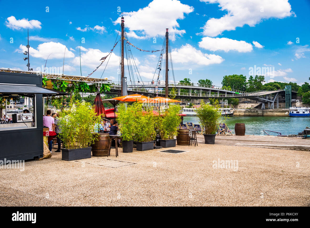 The Simone de Beauvoir footbridge crosses the River Seine from the ...