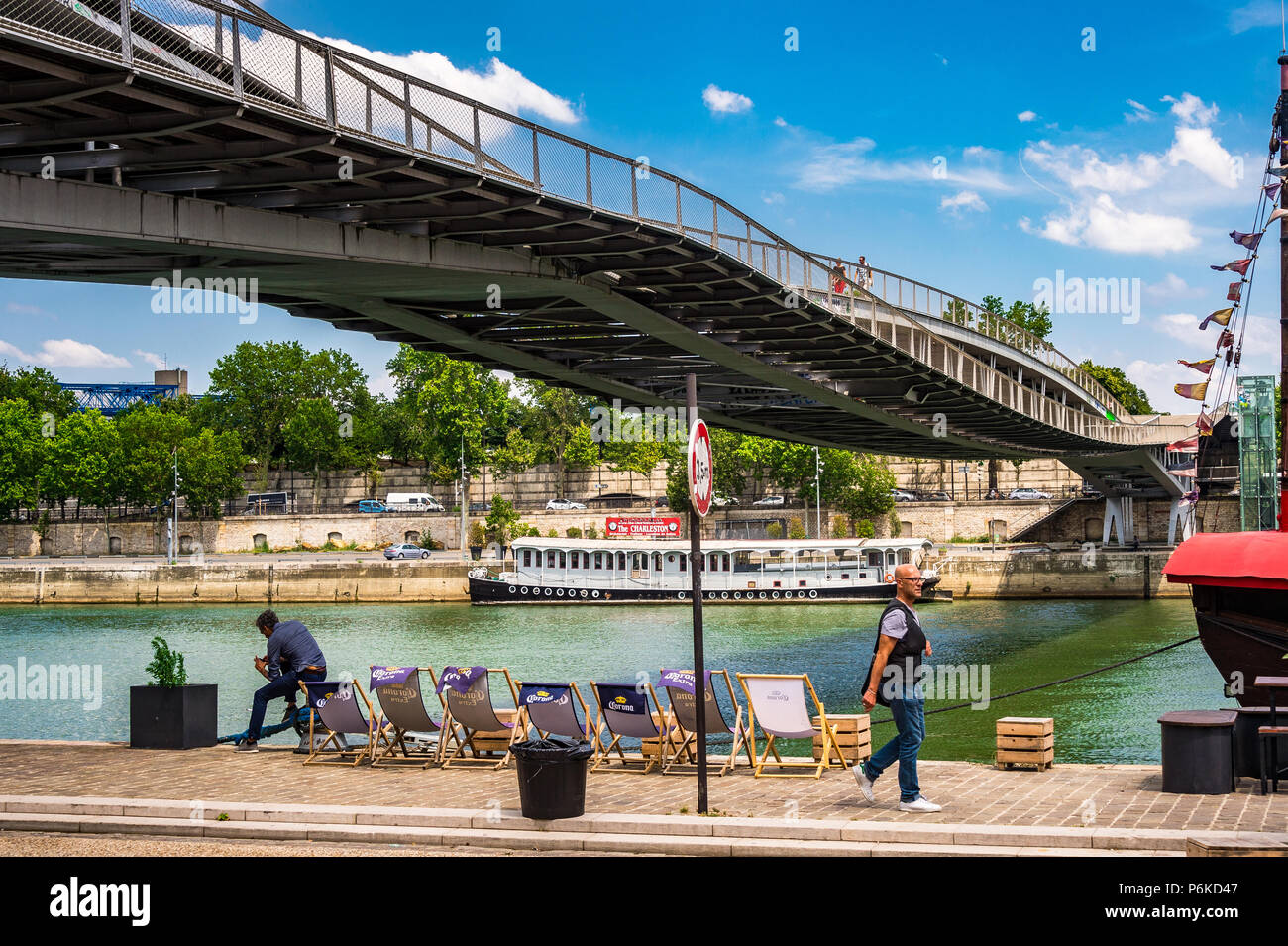 The Simone de Beauvoir footbridge crosses the River Seine from the ...