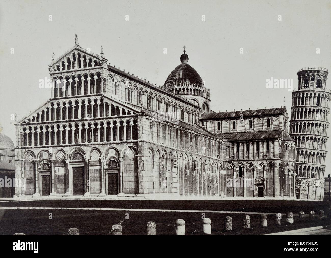 Torre inclinada italia hi-res stock photography and images - Alamy