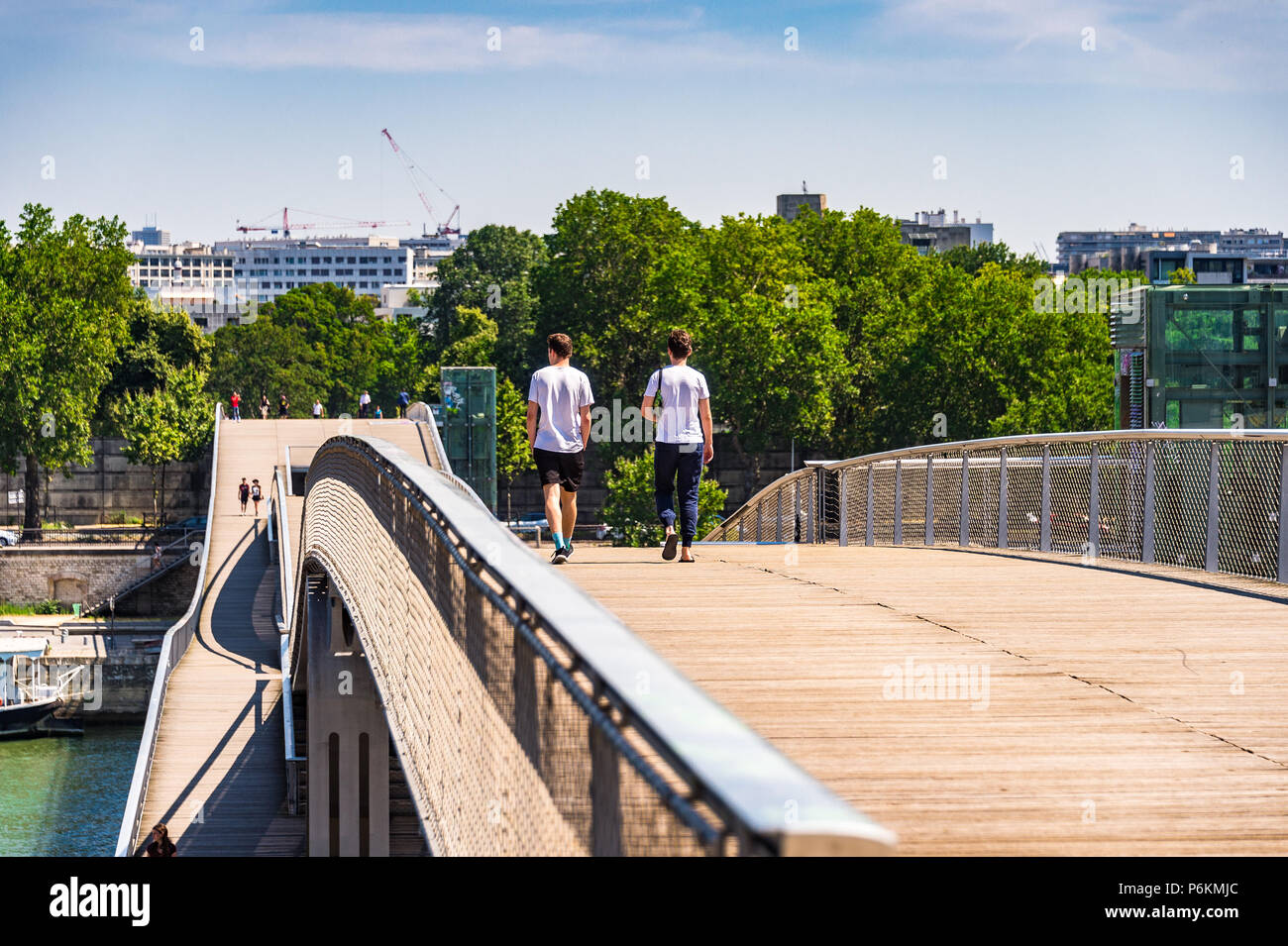The Simone de Beauvoir footbridge crosses the River Seine from the ...