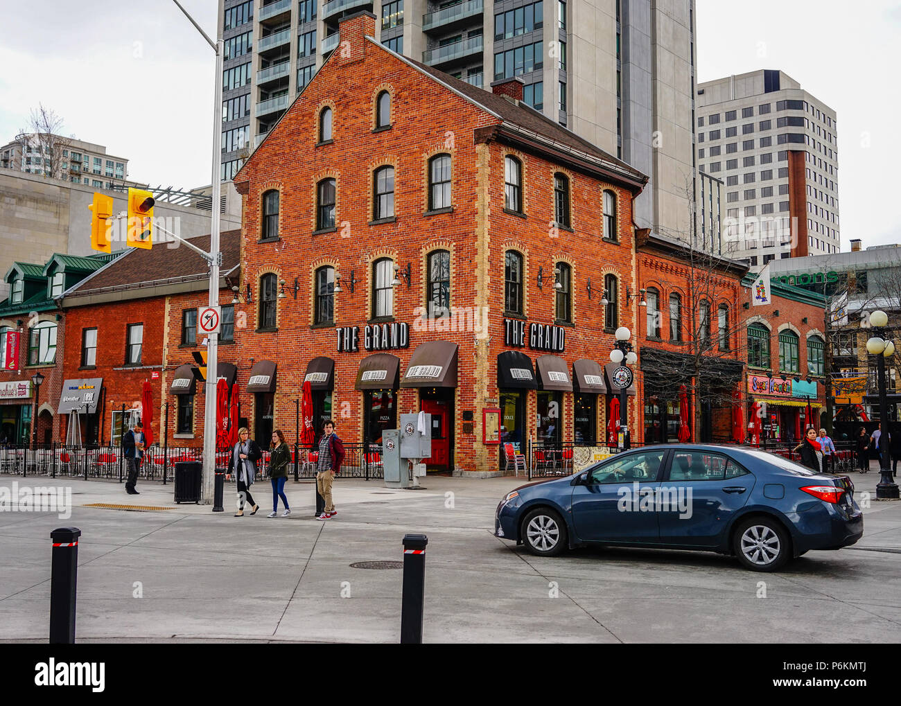 Victoria town centre canada hi-res stock photography and images - Alamy