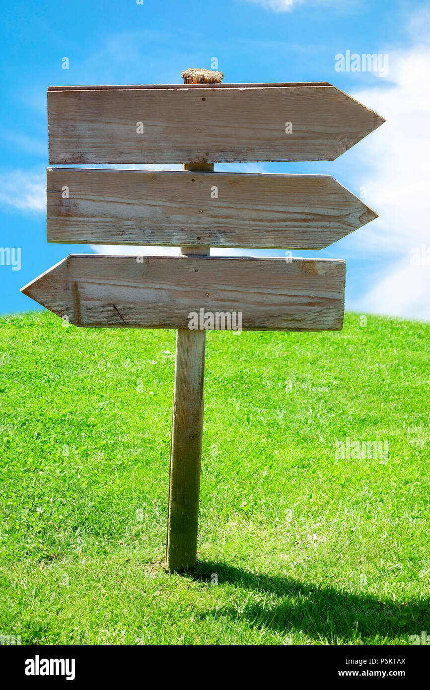 Crossroad guide hi-res stock photography and images - Alamy