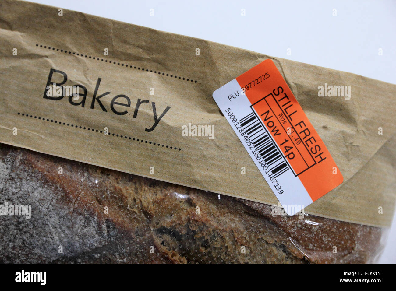 Reduced price sticker hi-res stock photography and images - Alamy