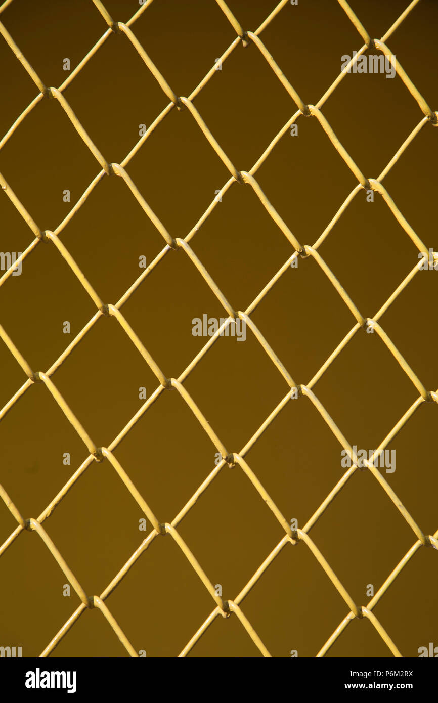 metal mesh coloured mesh is used as metal fencing, made in varoius ...