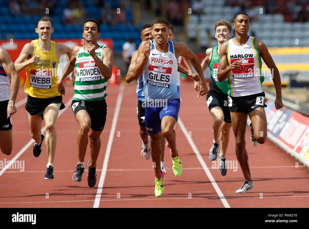Great Britain's Elliot Giles (centre) on his way to winning the Men's ...